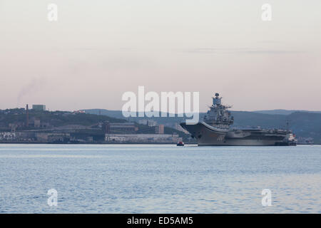 Heavy aircraft-carrying cruiser "Admiral Kuznetsov Stock Photo - Alamy