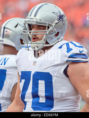 Dallas Cowboys guard Zack Martin (70) looks on before an NFL football ...