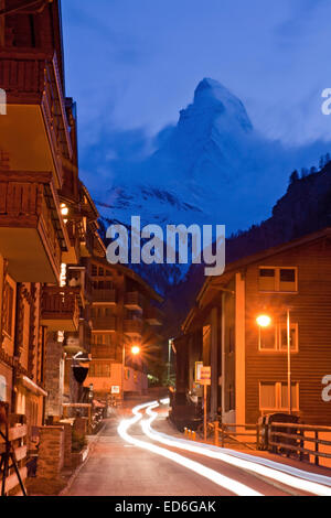 Night view of Matterhorn from Zermatt Stock Photo - Alamy