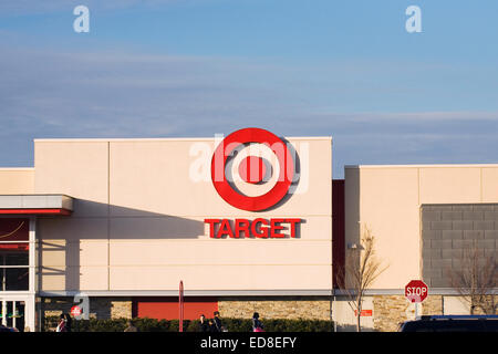 Target US retail store sign Stock Photo - Alamy
