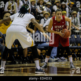 Berkeley CA. 03rd Jan, 2015. Utah G # 22 Danielle Rodriguez break a ...