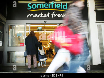 Exterior of a Somerfield store Stock Photo - Alamy