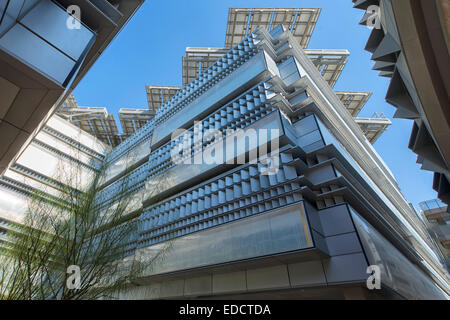 PRT Personal Rapid Transit electric driverless cars at Masdar Institute ...