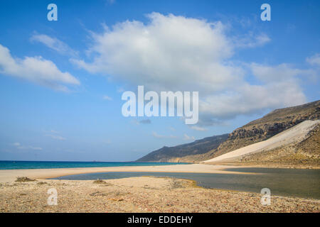 Giant sand dune on Delisha beach, island of Socotra, Yemen Stock Photo ...
