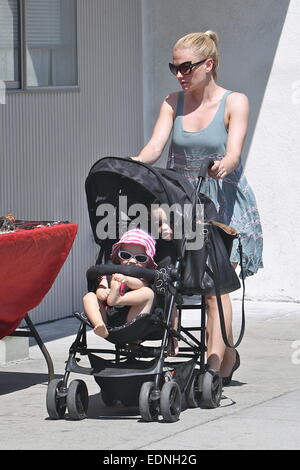 Anna Paquin strolls through Abbot Kinney with her children Featuring ...