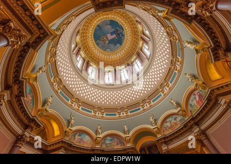 Rotunda dome ceiling inside the Iowa state capitol building or ...