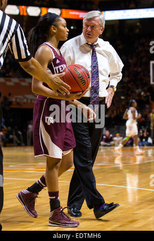 Texas A&M coach Gary Blair walks to the bench after a timeout in the ...