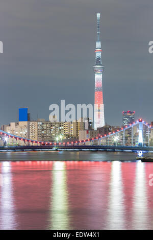 Tokyo cityscape and Tokyo skytree at night along river Stock Photo - Alamy