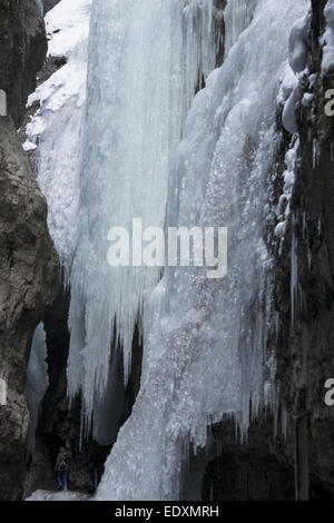 Winter in Gorge Partnachklamm in Garmisch-Partenkirchen, Bavaria ...