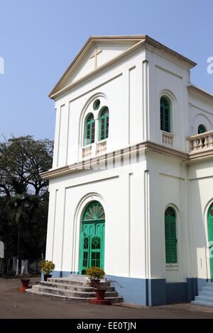 Church in Loreto Convent where Mother Teresa lived before the founding ...