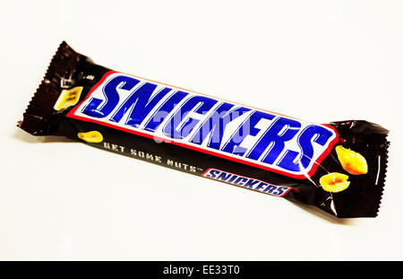 Snickers Chocolate Bar Stock Photo: 66416393 - Alamy