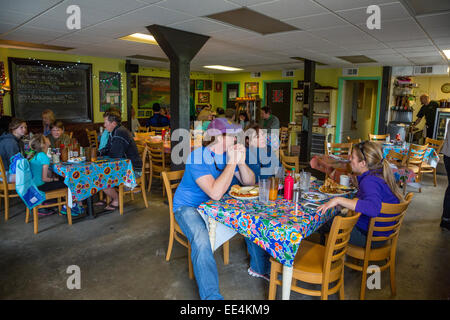 Elizabeth's Restaurant New Orleans Stock Photo - Alamy