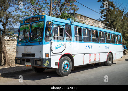 Addis Ababa. Ethiopia. Road side tourist souvenir stalls Stock Photo ...