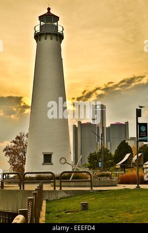 Detroit Lighthouse in sundown, Michigan, USA. Oct. 27, 2014 Stock Photo ...
