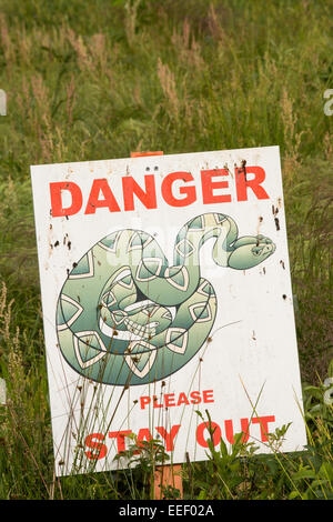 Rattlesnake Warning Sign in Southern California Stock Photo - Alamy