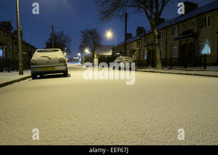 Bradford West Yorkshire 17th January 2015 UK Weather Shoppers in ...