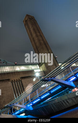 The new and old architecture of the Tate Modern with the large old ...