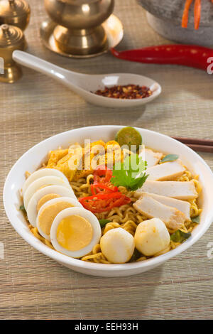 curry noodle with setup background Stock Photo - Alamy