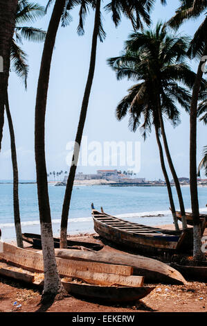Atlantic Ocean View in the Elmina port with Boats and small Ships in ...