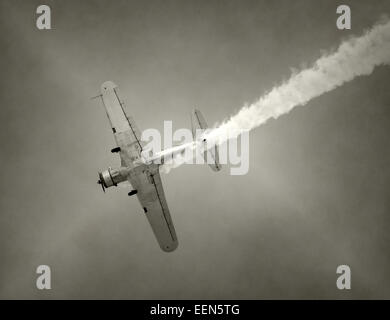 World War II era fighter plane in flight side view Stock Photo - Alamy