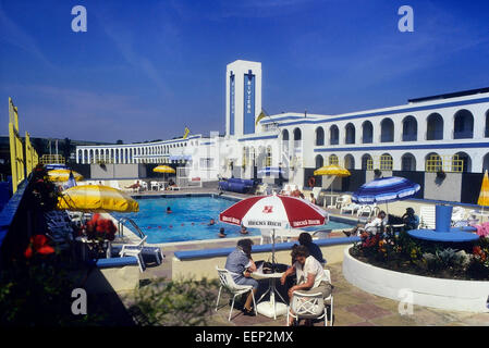 Pontins, Pontin’s Holiday Camp. Riviera Chalet Hotel. Weymouth. UK ...