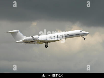 Luxury private jet for charter service Stock Photo - Alamy