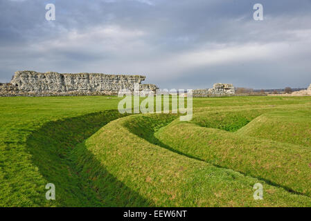 Defensive Ditches at Richborough Roman Fort, Kent, UK Stock Photo - Alamy