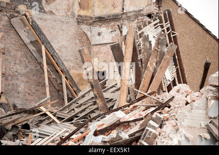 Building Collapse Structure Shop Flats Fire Rescue Stock Photo - Alamy