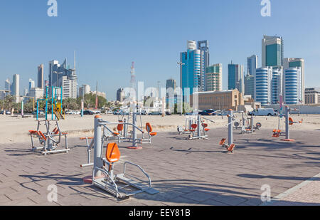 Corniche in Kuwait City. Kuwait City, Kuwait Stock Photo - Alamy