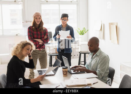 Business men and women working in the Office Stock Photo - Alamy