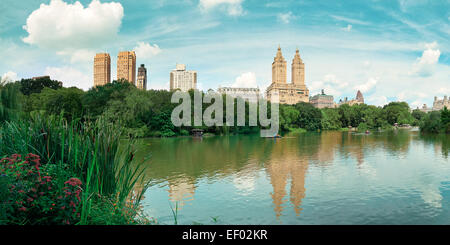 Central Park Spring with skyline panorama in midtown Manhattan New York ...