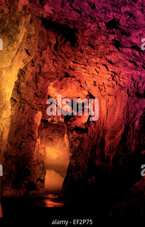 Great Masson Cavern Heights of Abraham Matlock Stock Photo: 47346271 ...