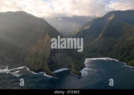 Molokai's Sea cliffs, the tallest on earth, Molokai, Hawaii Stock Photo ...