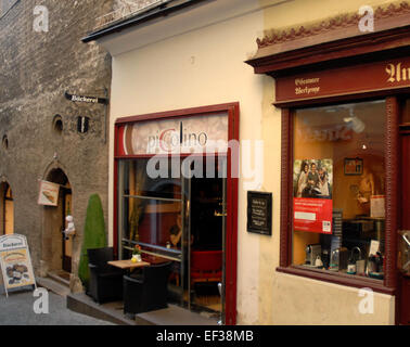 Haus Langer Graben 5 in Hall in Tirol, Austria, is a historic building ...
