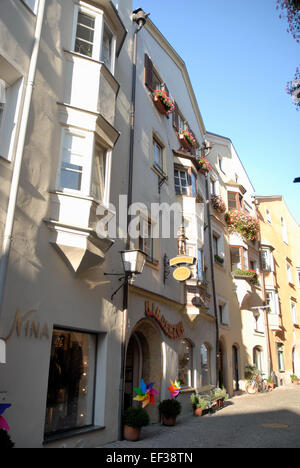 Haus Schlossergasse 2 in Hall in Tirol is an old historic building with ...