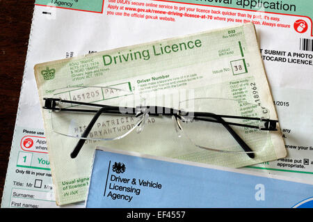 Renewing driving licence at 70 form with old style paper licence Stock ...