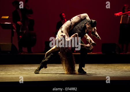 Sebastian Alvarez & Victoria Saudelli perform Libertango part of "Tango ...