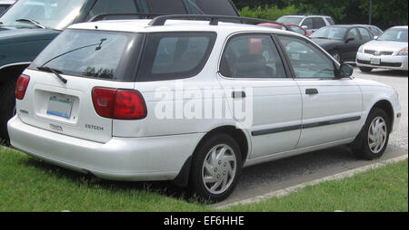 The 1999-2002 Suzuki Esteem Wagon is a compact wagon offering a ...