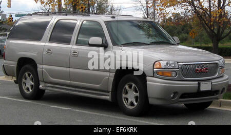 GMC Yukon Denali GMT800 Stock Photo - Alamy