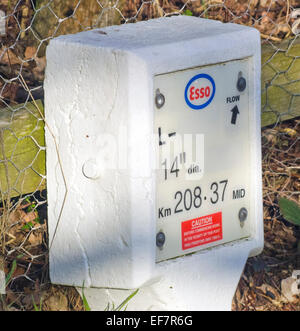 Esso Fuel Pipeline Marker Post, UK Stock Photo - Alamy