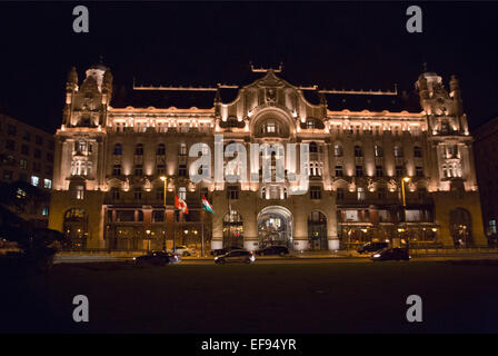 Hungary, Budapest, the Gresham Palace (Gresham-palota) building from 190r illuminated at night ...