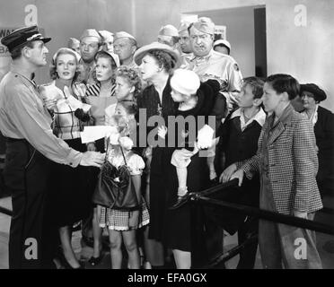 Elyse Knox, Dorothea Kent, Marjorie Rambeau & Eddie Dunn Film: Army ...