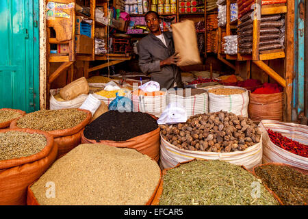 A Colourful Shop In The Merkato, Addis Ababa, Ethiopia Stock Photo - Alamy