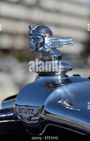 1928 Stutz BB emblem Stock Photo - Alamy