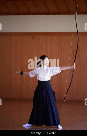 Japanese archery, Tokyo, Japan Stock Photo - Alamy