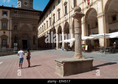 The Loggia del Vasari, Piazza Vasari or Piazza Grande, Arezzo, Tuscany ...