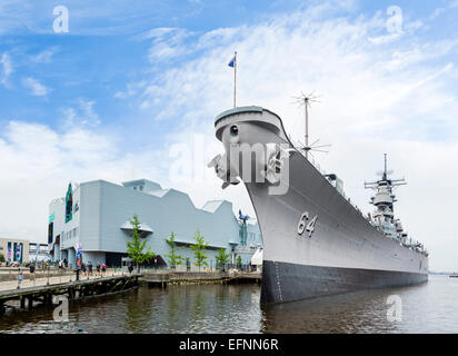 The decommissioned battleship USS Wisconsin (BB-64) at the Nauticus ...