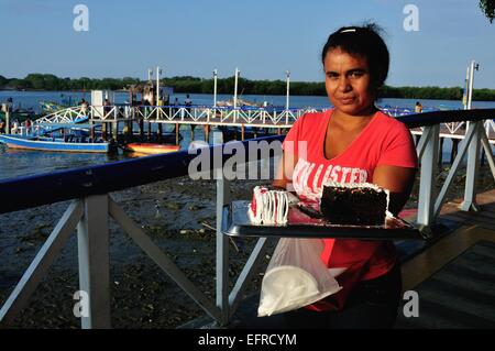 Seller - Port in PUERTO PIZARRO. Department of Tumbes .PERU Stock Photo ...