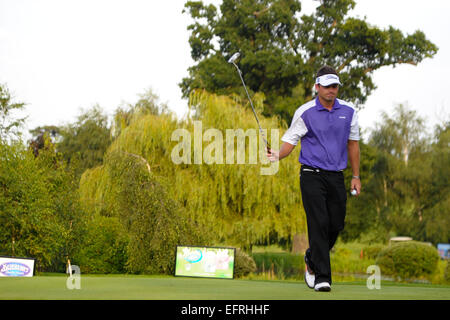 Celebrities and professionals attending the Farmfoods British Par 3 ...