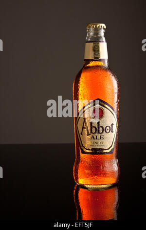 Morland English Ale beer bottle cap or bottle top detail close up Stock ...